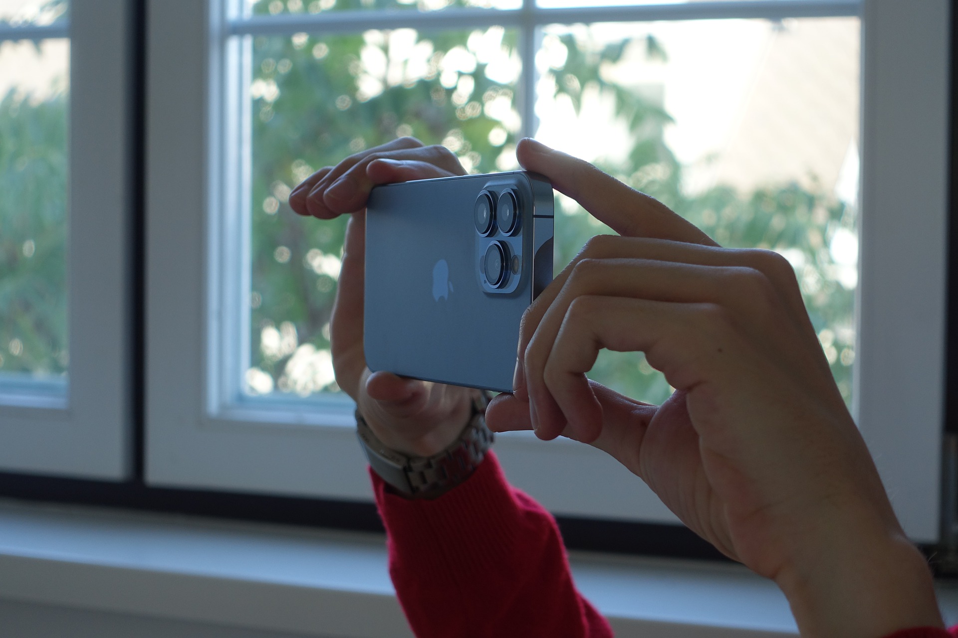 The Best Holiday Cell Phone Deals in 2020 - EverWondered